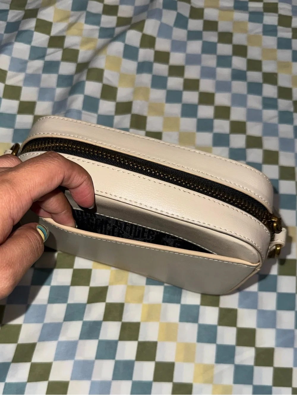 Kurt Geiger | Bags | Kurt Geiger London Shoreditch Heart Small Leather ...